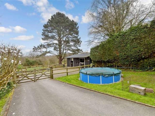 4 Bedroom Detached House