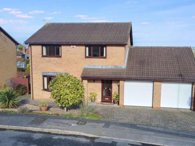 4 Bedroom Detached House