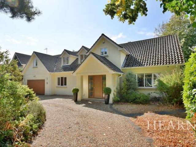 4 Bedroom Detached House