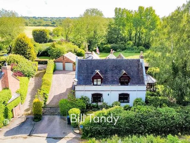 4 Bedroom Detached House