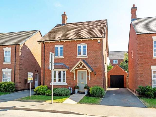 4 Bedroom Detached House