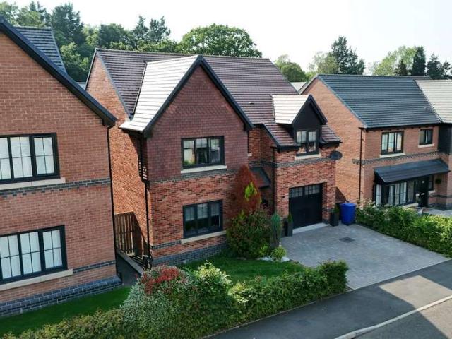4 Bedroom Detached House