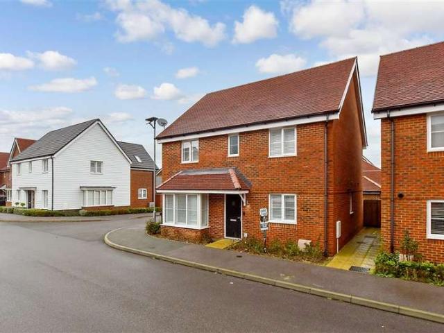 4 Bedroom Detached House