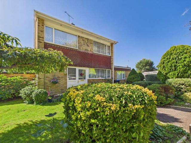 4 Bedroom Detached House
