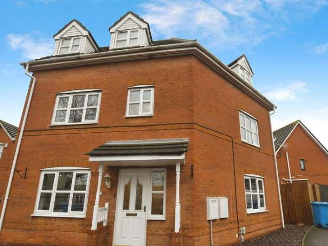 4 Bedroom Detached House