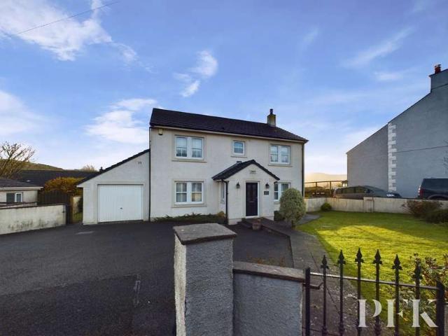 4 Bedroom Detached House