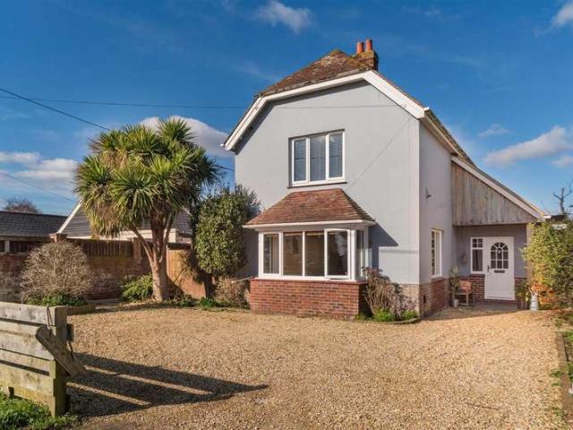 4 Bedroom Detached House