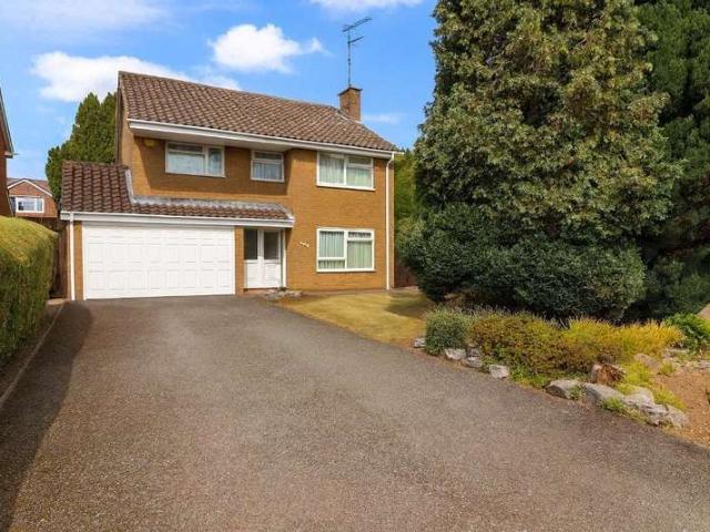 4 Bedroom Detached House