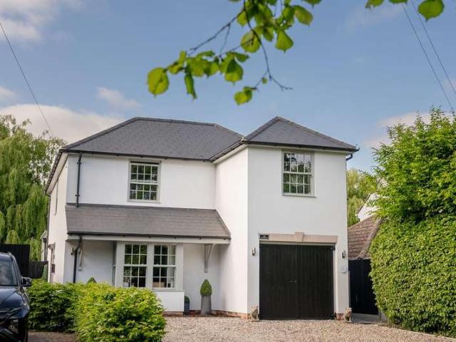 4 Bedroom Detached House