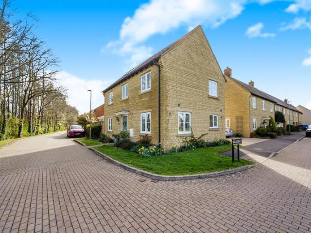 4 Bedroom Detached House