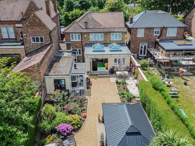 4 Bedroom Detached House