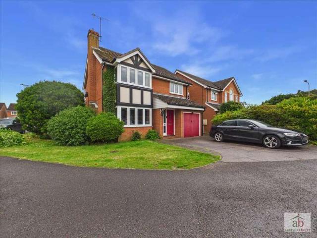 4 Bedroom Detached House