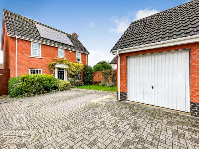 4 Bedroom Detached House