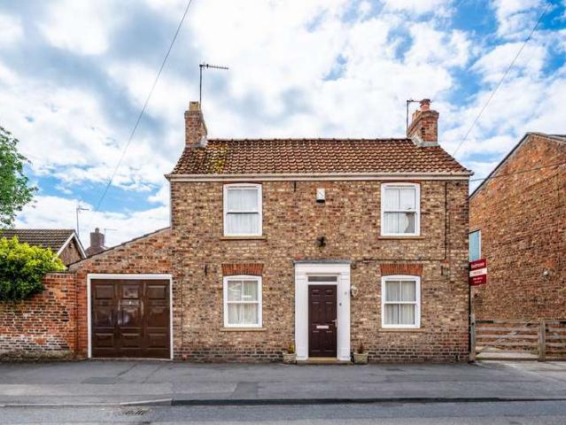 4 Bedroom Detached House