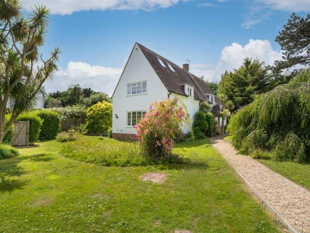4 Bedroom Detached House