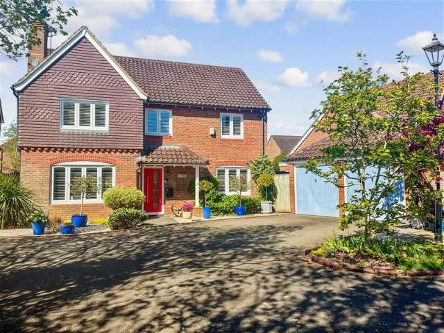 4 Bedroom Detached House