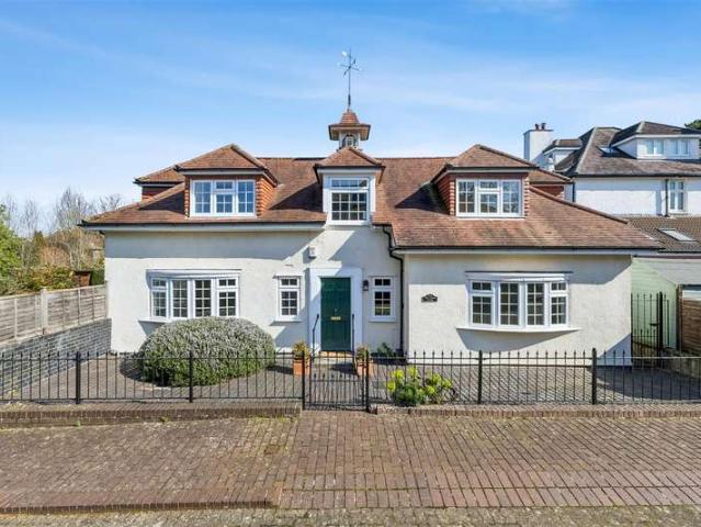 4 Bedroom Detached House