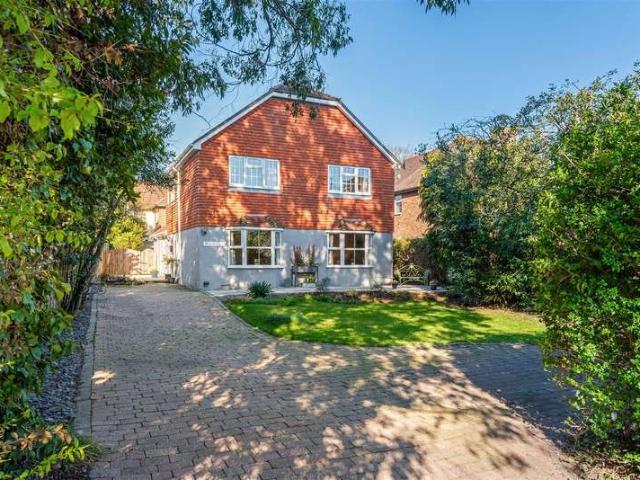 4 Bedroom Detached House