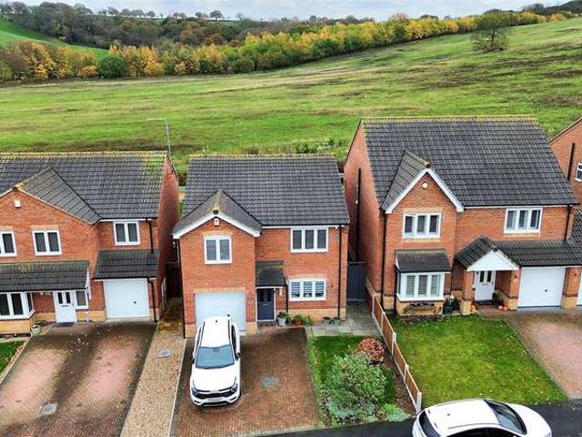 4 Bedroom Detached House