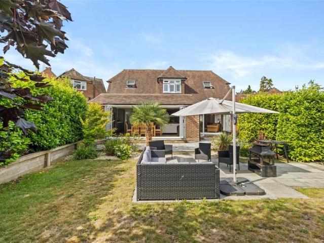 4 Bedroom Detached House