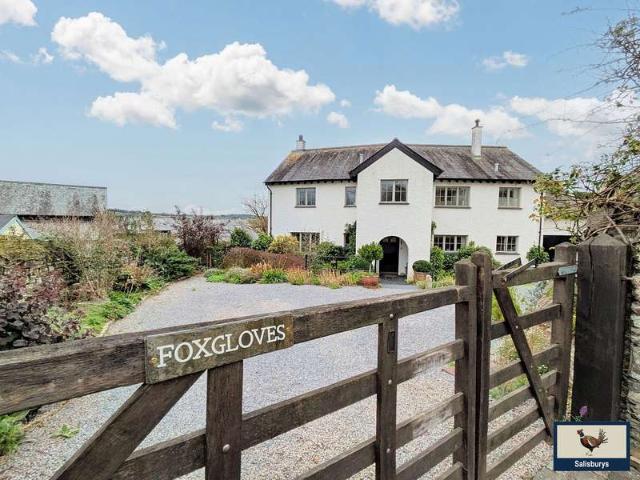 4 Bedroom Detached House