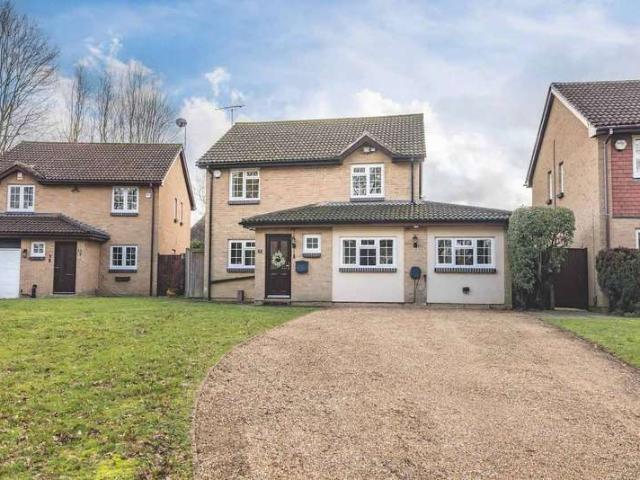 4 Bedroom Detached House