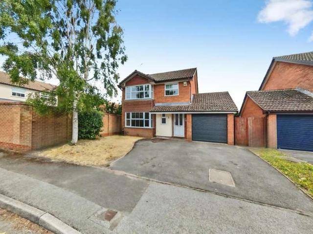 4 Bedroom Detached House
