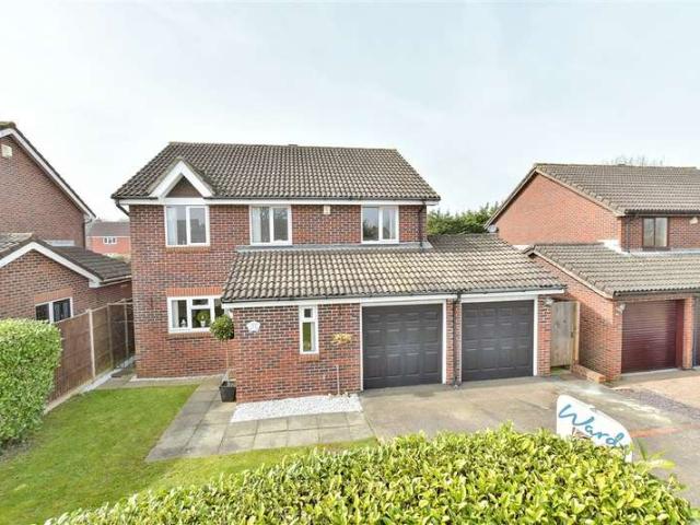 4 Bedroom Detached House