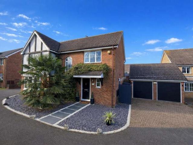 4 Bedroom Detached House