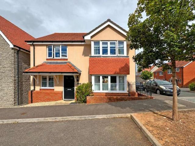 4 Bedroom Detached House