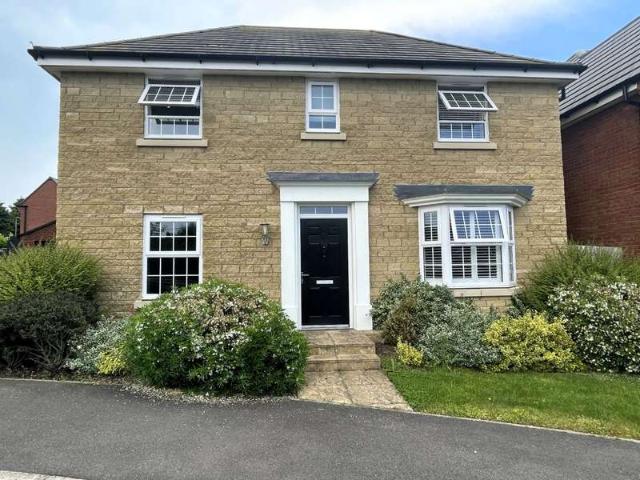 4 Bedroom Detached House
