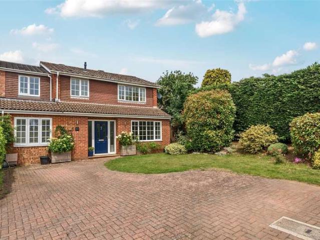 4 Bedroom Detached House