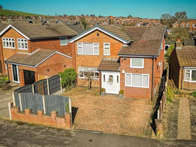 4 Bedroom Detached House