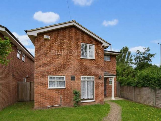 4 Bedroom Detached House