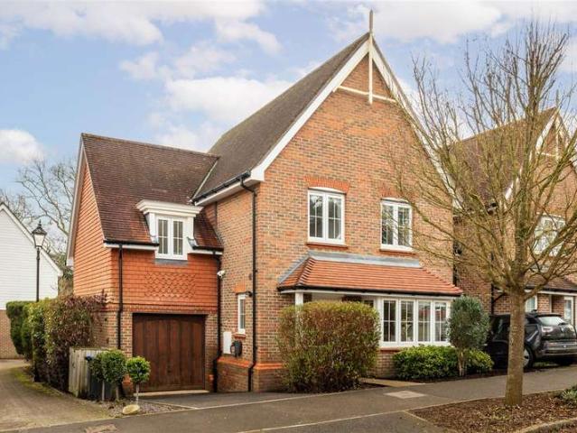 4 Bedroom Detached House