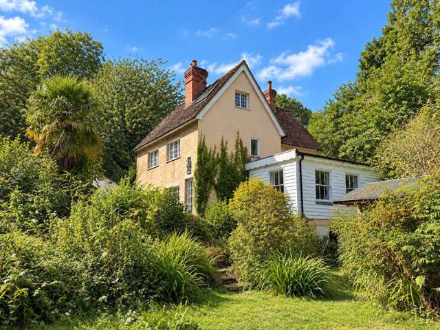 4 Bedroom Detached House
