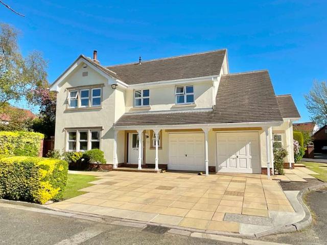 4 Bedroom Detached House