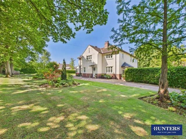 4 Bedroom Detached House