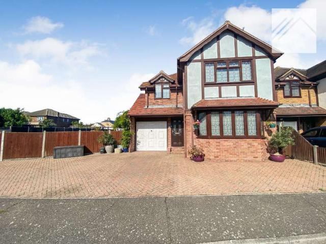 4 Bedroom Detached House
