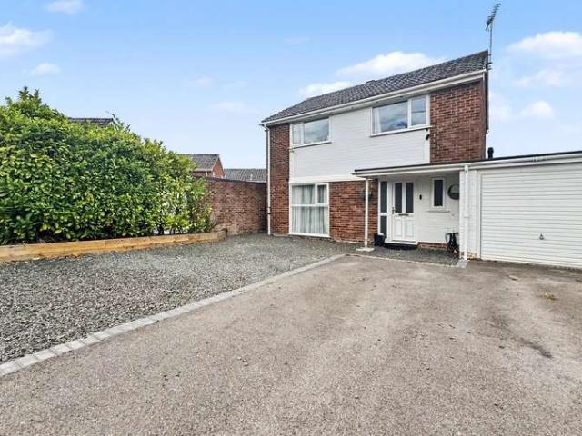 4 Bedroom Detached House