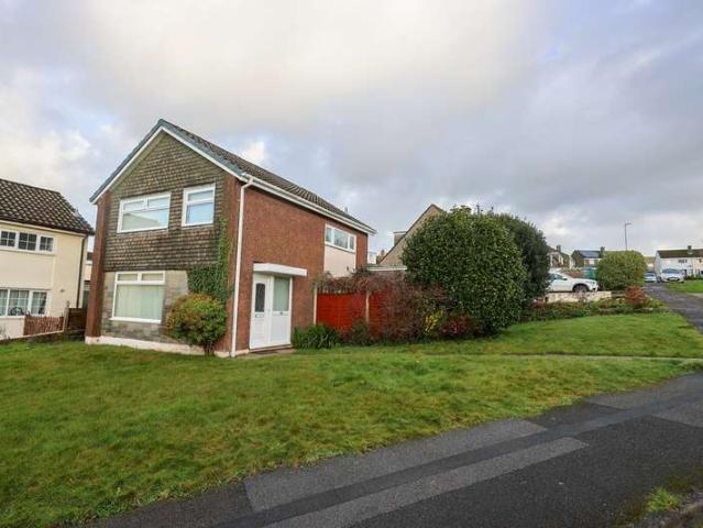 4 Bedroom Detached House
