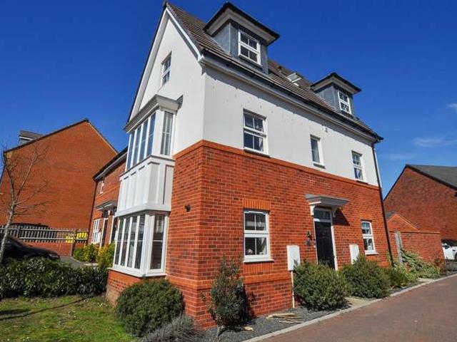 4 Bedroom Detached House
