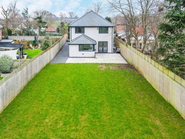 4 Bedroom Detached House
