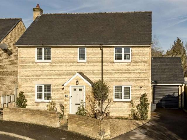 4 Bedroom Detached House
