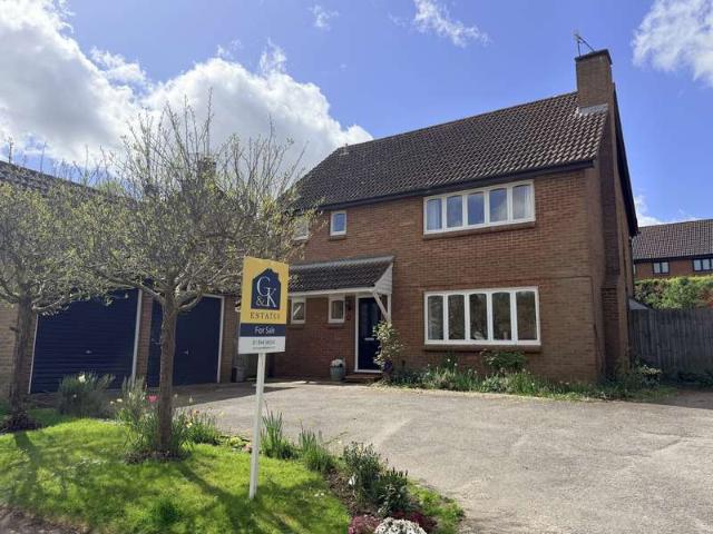 4 Bedroom Detached House