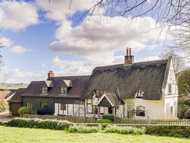 4 Bedroom Detached House