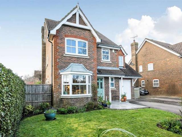 4 Bedroom Detached House
