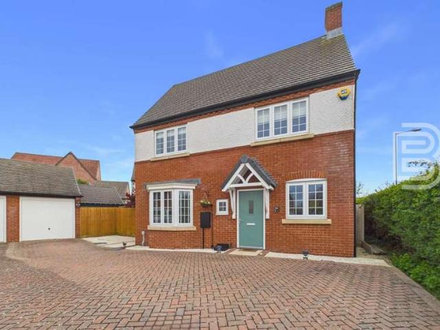 4 Bedroom Detached House