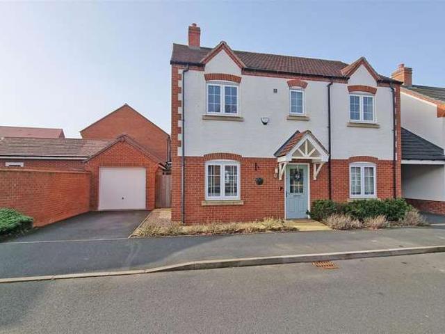 4 Bedroom Detached House