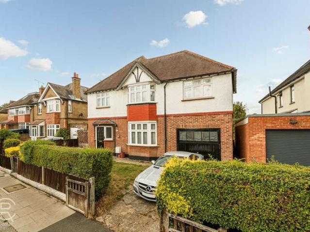 4 Bedroom Detached House